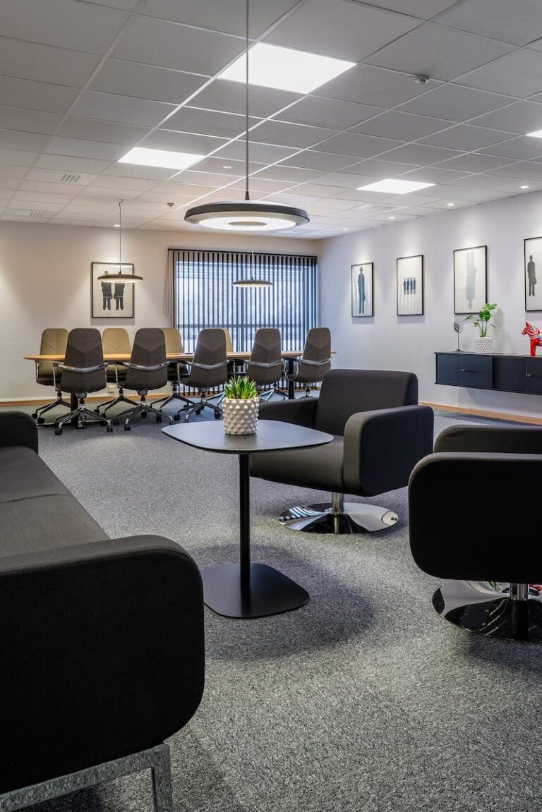 Office with smart lighting - Exaktor